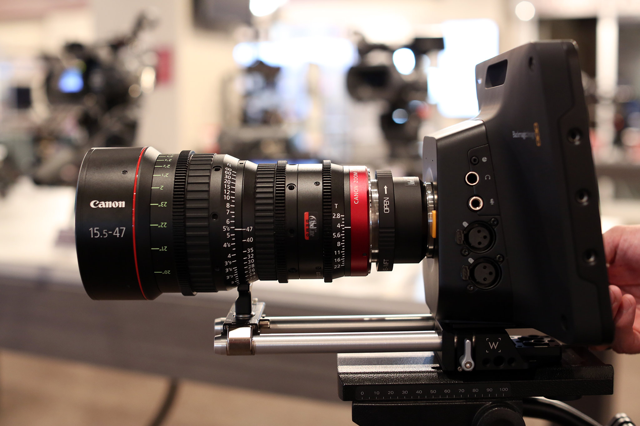 Using the UMS for Canon Cinema Zooms on Multiple Cameras | Tutorials ...